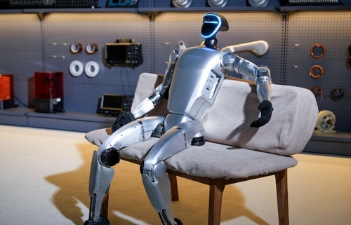 Musk prevê 10 bilhões de robôs humanoides até 2040 - Inovação e ...